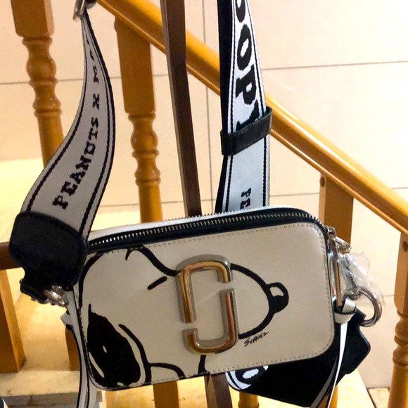 Marc Jacobs | Bags | Marc Jocobs X Peanuts Snapshot Crossbody Bag ...